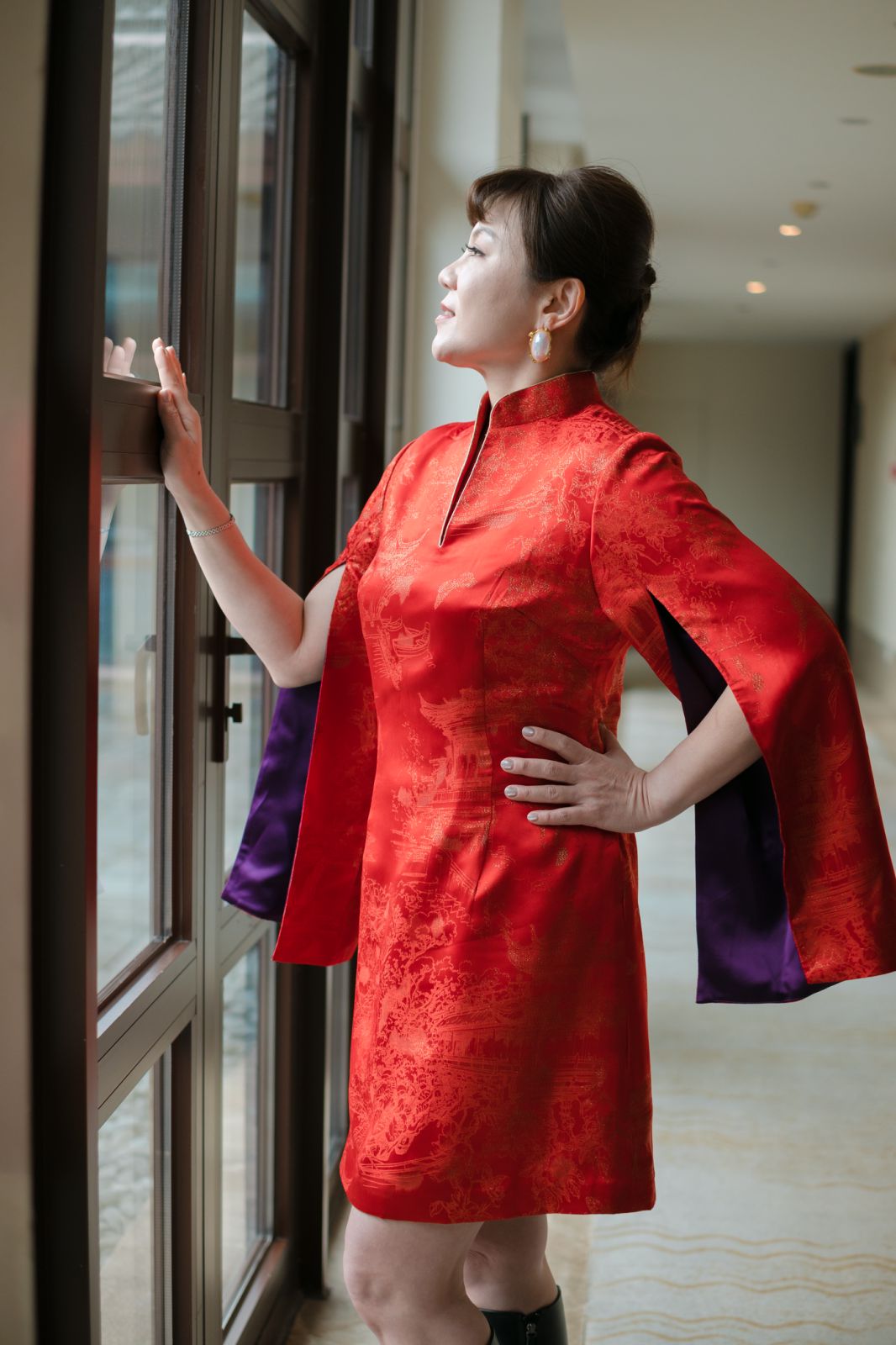 [BESPOKE] Caelyn Split Cape Sleeve Silk Dress – Amanda Fashion Gallery